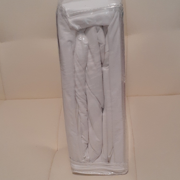 Utopia | Bedding | Queen Mattress Encasement | Poshmark